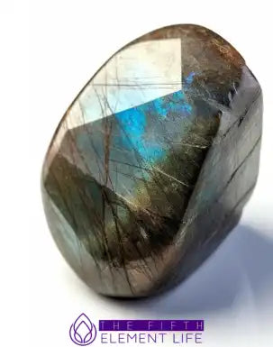 Labradorite Meanings, Healing Properties and Uses – Hello-Fearless